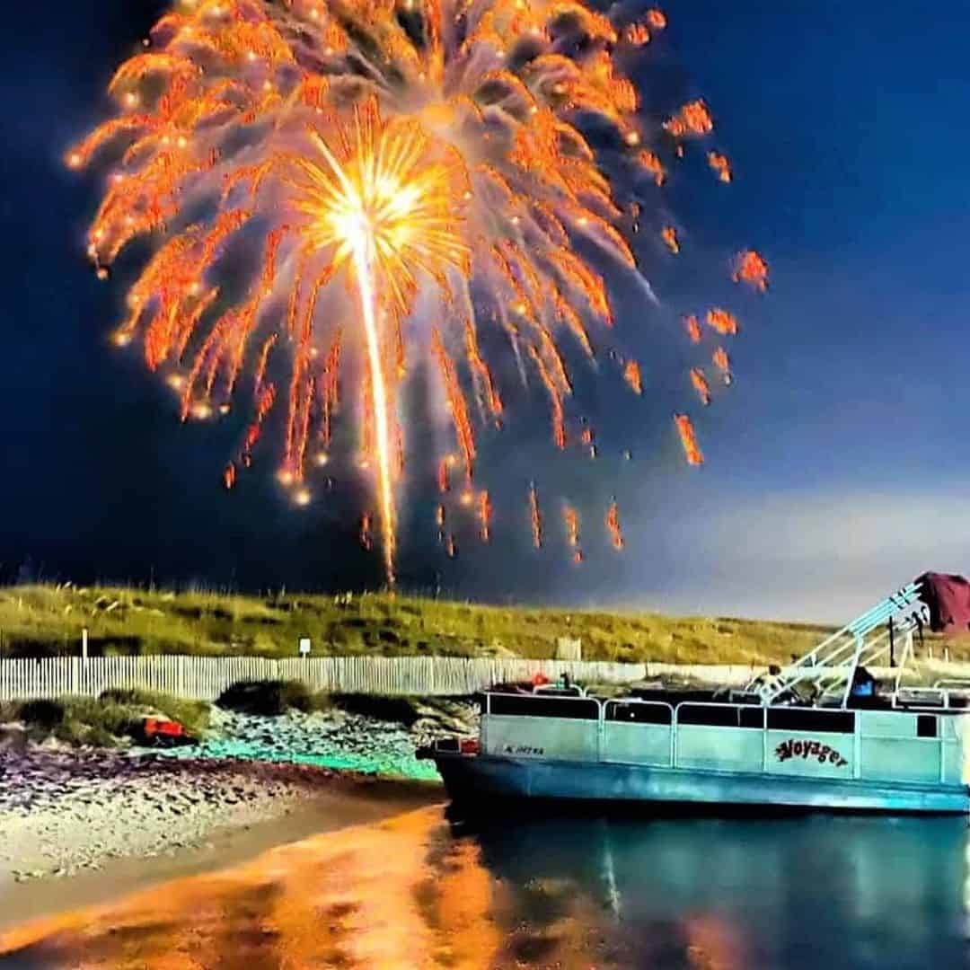Destin Thursday Night Fireworks Cruise - TripShock!
