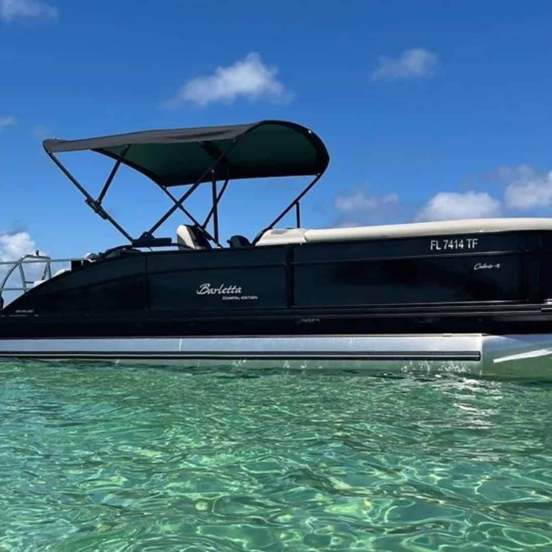 Destin: Crab Island Sandbar Charter Experience - TripShock!