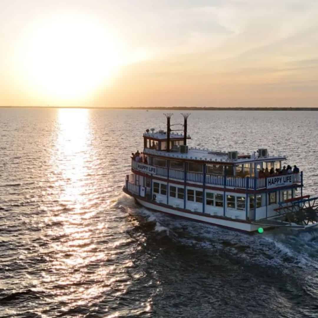 Destin Harbor: Sunset Riverboat Tour - TripShock!